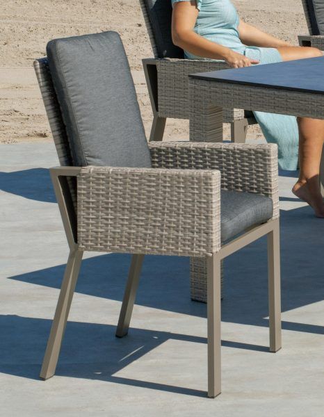 Silla moderna de jardín con brazos Albany | Malibú Garden